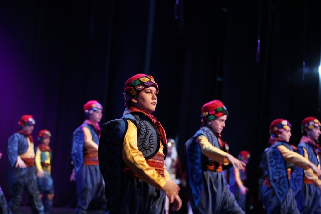 Learn about the names and types of Turkish folk and traditional dances ...